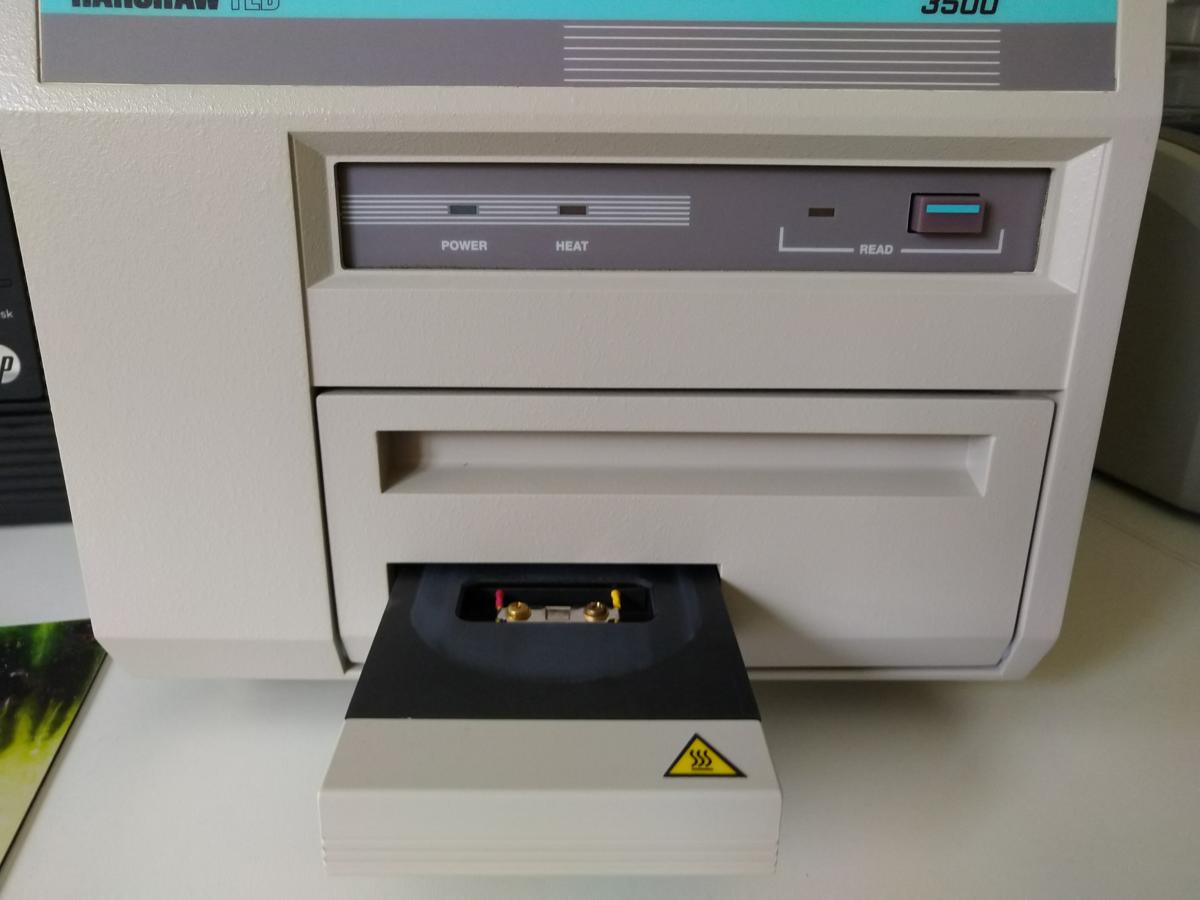 Čitač termoluminiscentnih dozimetara, Model HARSHAW 3500 Manual TLD ...