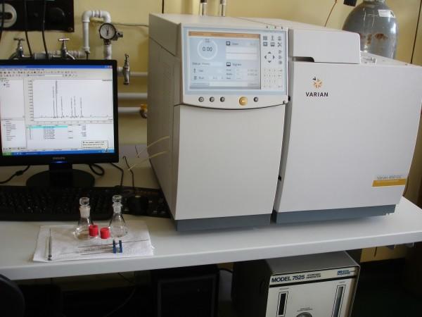Plinski kromatograf - Varian 450-GC - Institut Ruđer Bošković